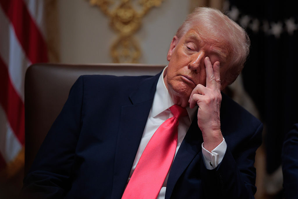 Democrats question Trump’s stamina after he appears to nod off in ...
