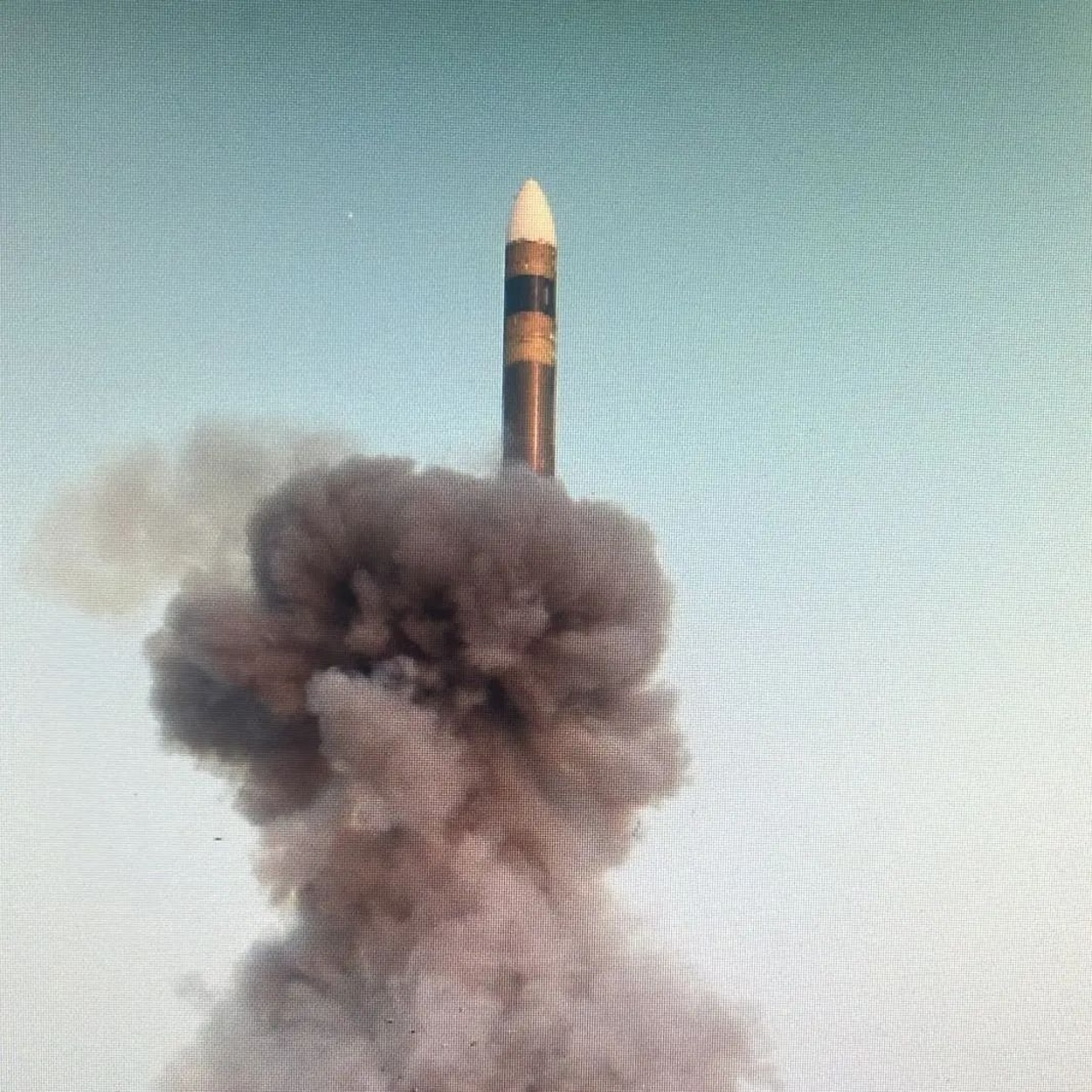 India Reveals Groundbreaking Missile Technology with First Image - BollSpel